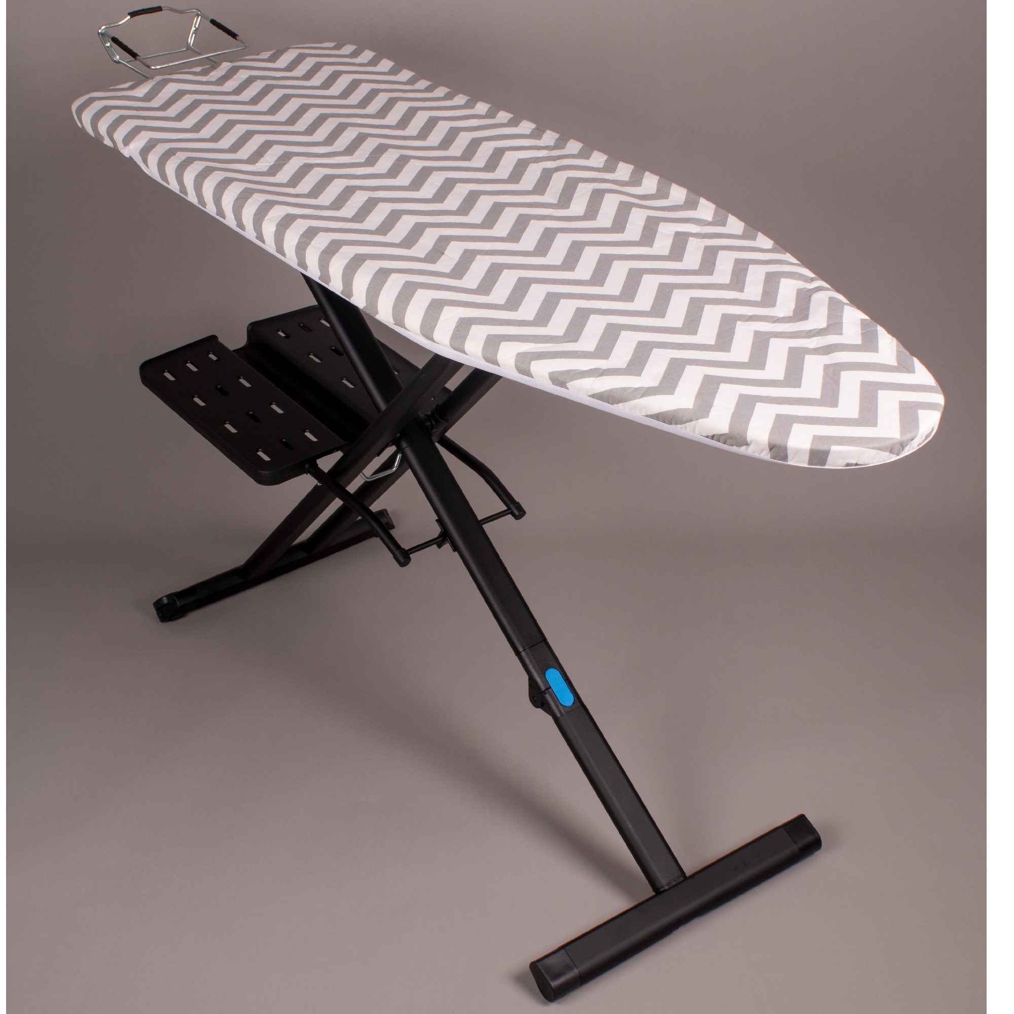 Table à repasser pliable clever noir aluminium 137x45cm KITCHEN MOVE ...