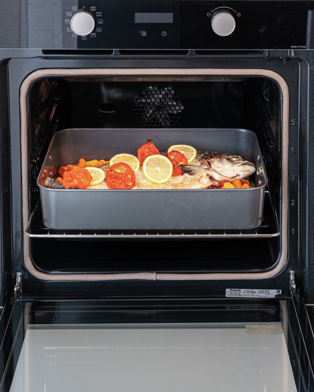 Four encastrable pyrolyse BRANDT BOP2112B, 67 litres, 10 modes de ...