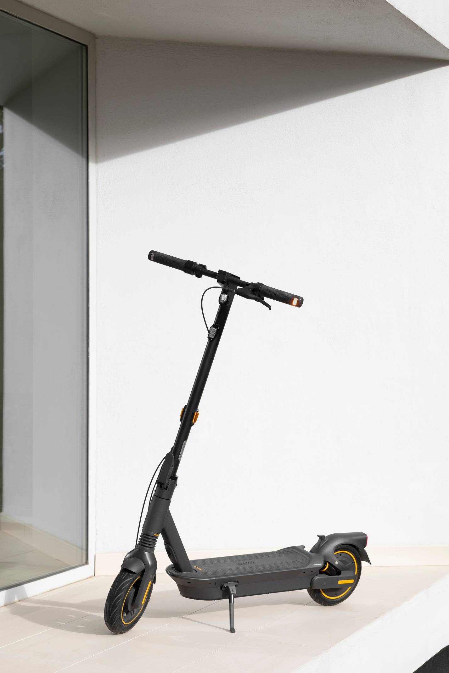 Trottinette électrique SEGWAY Ninebot KickScooter MAX G2E Pas Cher ...