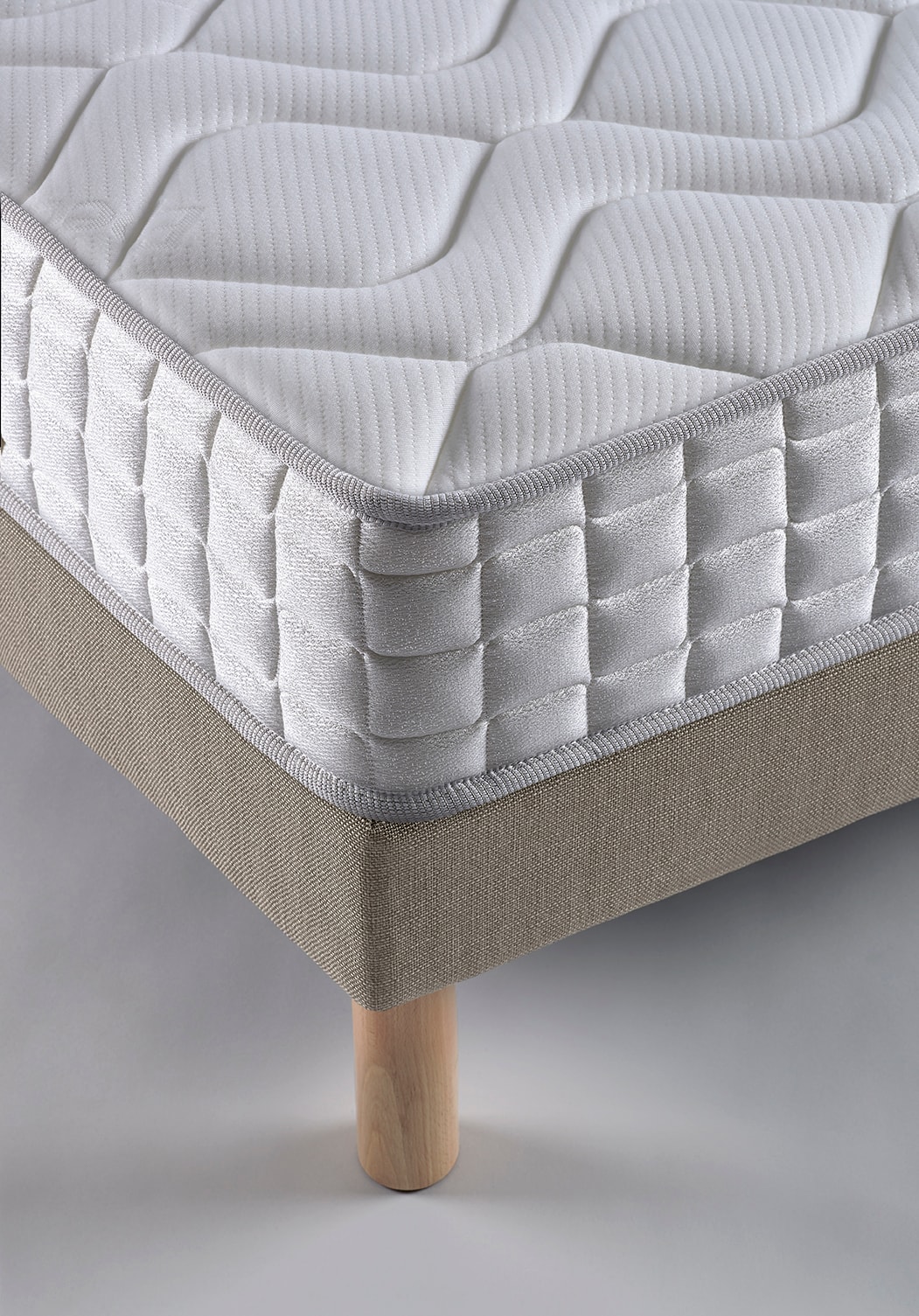 Matelas 160 x 200 EPEDA Pinede 160x200cm Pas Cher - UBALDI.com