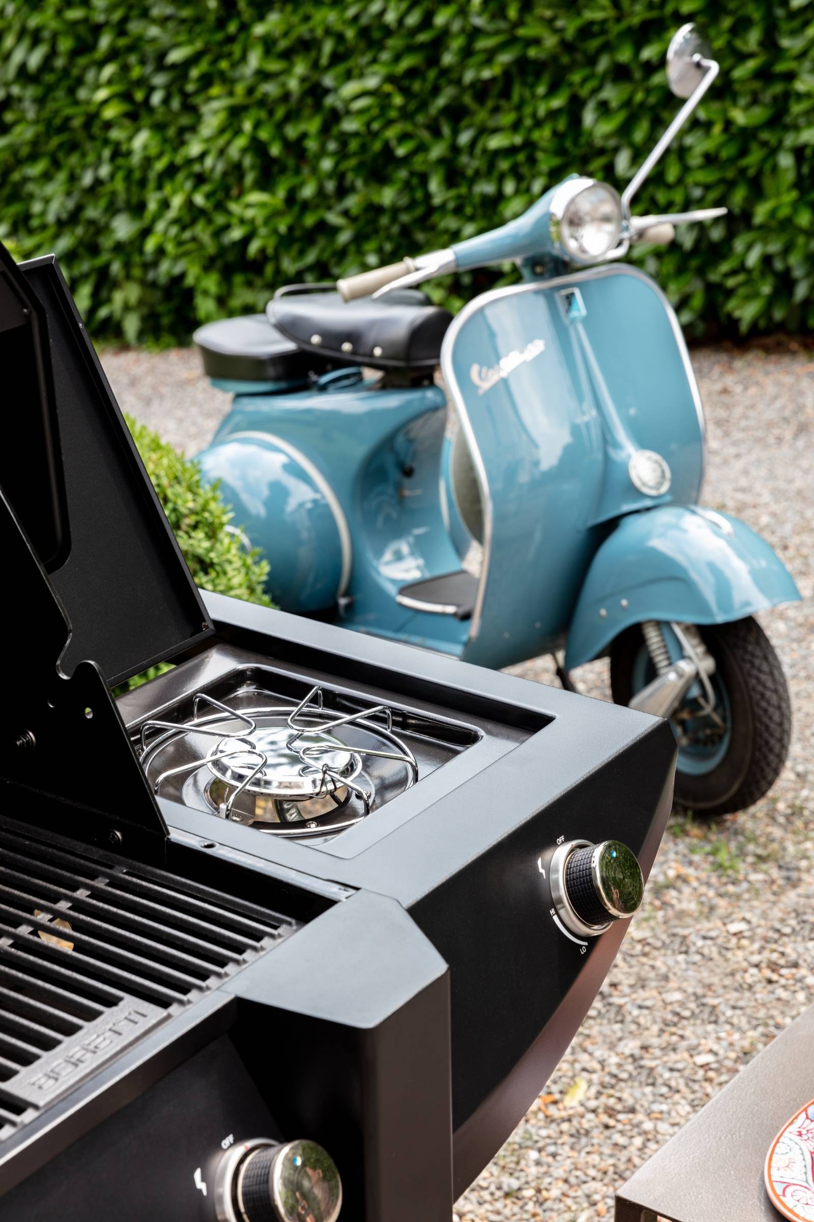 Barbecue gaz BORETTI Robusto, 4 brûleurs + 1 latéral, grille en fonte ...